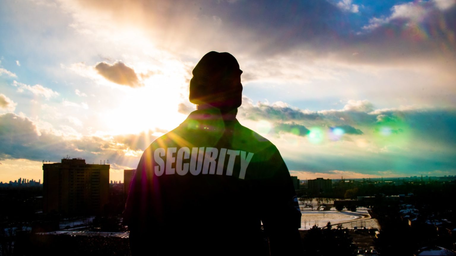 What are the duties & responsibilities of a security guard? | Stonewall ...